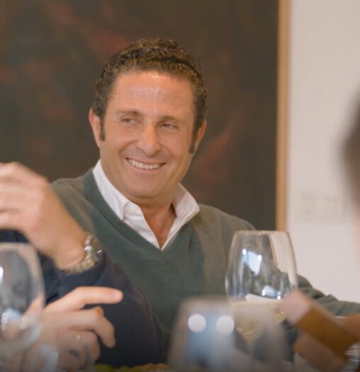 Biografía de Víctor Pombo | Modelo Curriculum