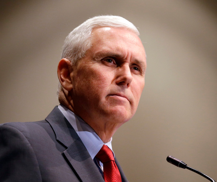 Curriculum Vitae de Mike Pence | Biografía de Mike Pence